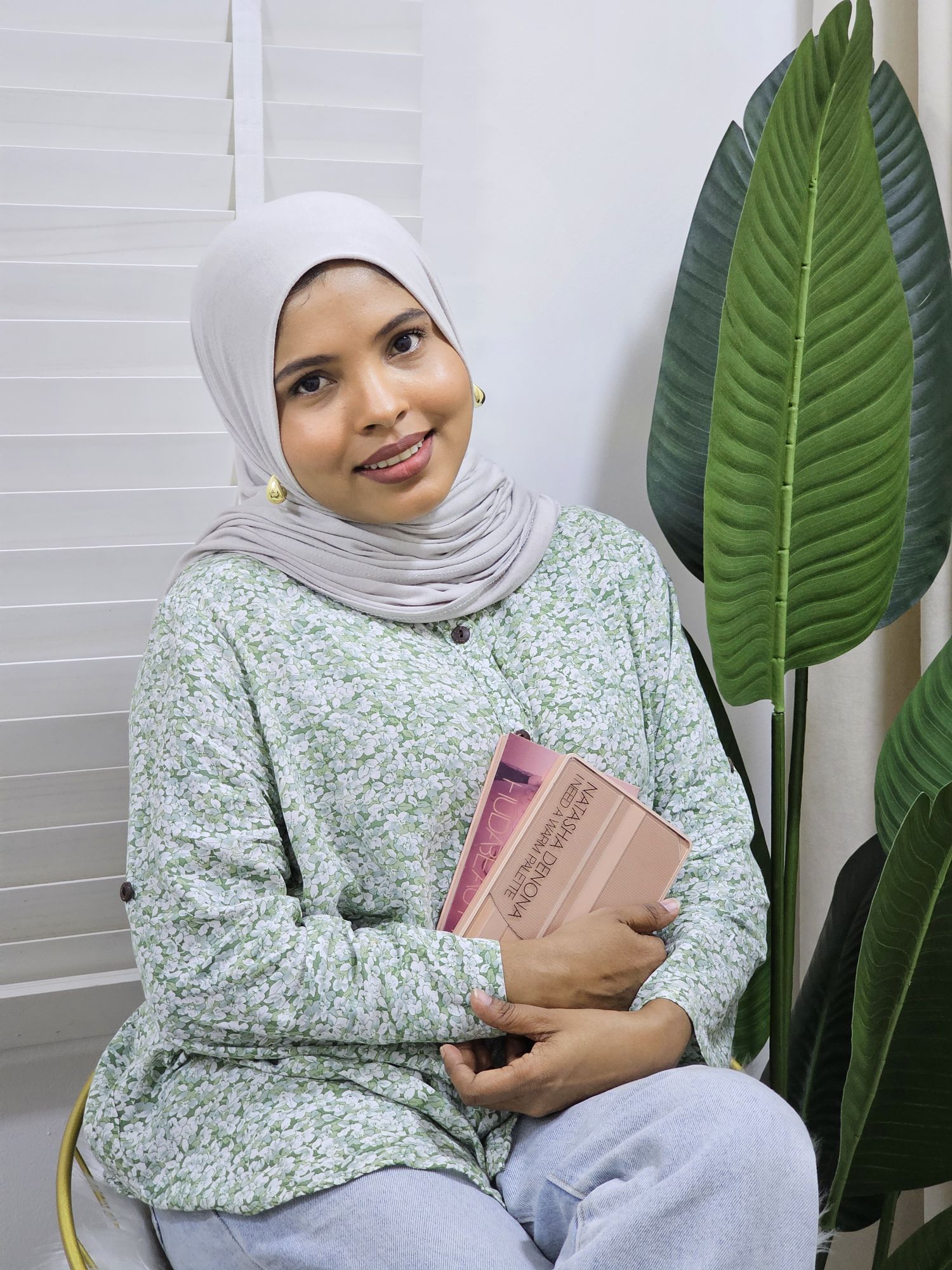 RISHFA AND SANDY: COSTUME & MAKE-UP IN KAN’BULO | Mahdi Ahmed